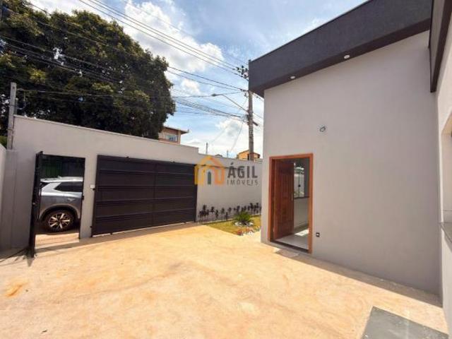 Casa com 3 dormitórios à venda, 70 m² por R$ 589.990 São Sebastião Igarapé/MG