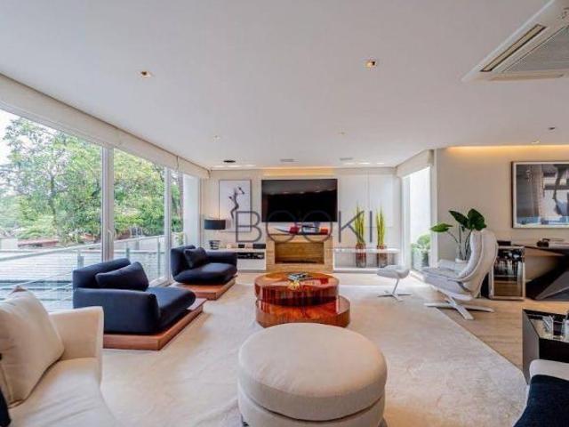 Casa com 3 dormitórios à venda, 758 m² por R$ 8.901.000 Jardim Petrópolis São Paulo/SP