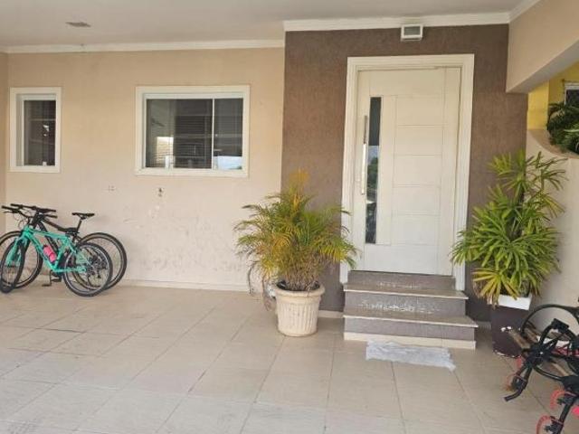Casa com 3 dormitórios à venda, 77 m² por R$ 630.000,00 Condomínio Parque d.