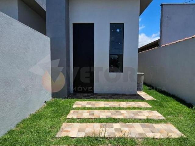 Casa com 3 dormitórios à venda, 78 m² por R$ 430.000,00 Balneário dos Golfinhos Caraguatatuba/SP