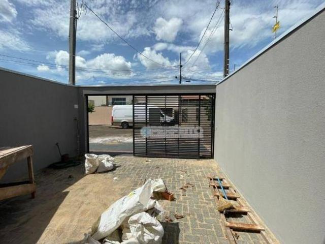 Casa com 3 dormitórios à venda, 82 m² por R$ 450.000,00 Jardim Nações Unidas Londrina/PR