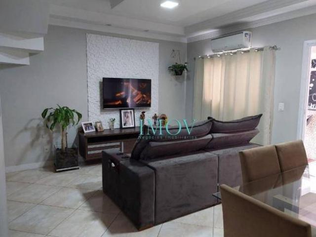 Casa com 3 dormitórios à venda, 88 m² por R$ 700.000,00 Jardim Santa Maria Jacareí/SP
