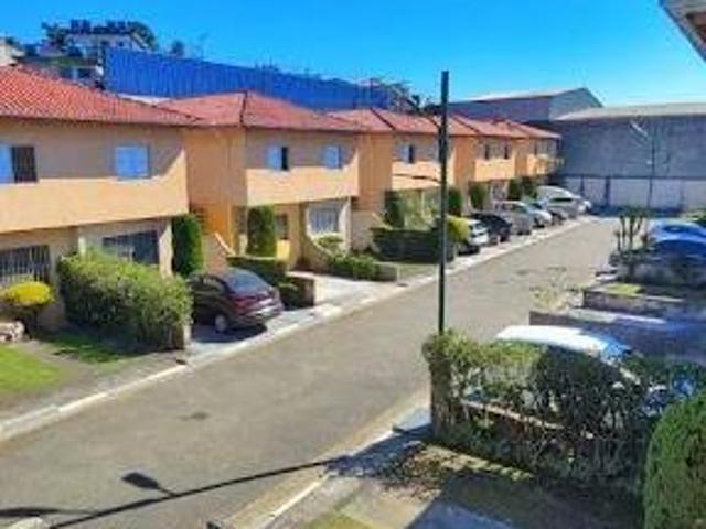 Casa com 3 dormitórios à venda, 90 m² por R$ 445.000,00 Cidade Aracilia Guarulhos/SP