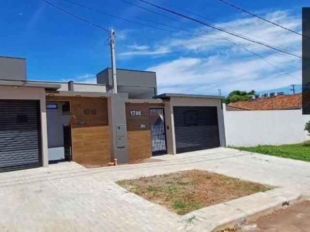 Casa com 3 dormitórios à venda, 91 m² por R$ 565.000,00 Universitário Cascavel/PR