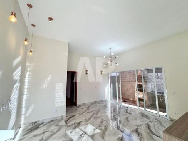Casa com 3 dormitórios à venda, 96 m² por R$ 750.000,00 Jardim Guarujá Salto/SP