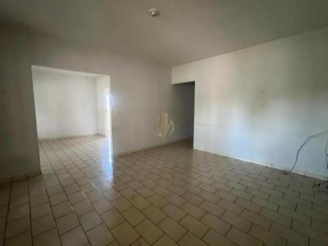 Casa com 3 dormitórios à venda com 151m² Jardim Camargo