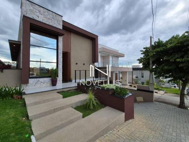 Casa com 3 dormitórios à venda Condomínio Residencial Fogaça Jacareí/SP