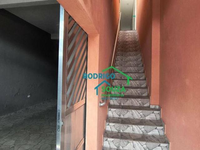 Casa com 3 dormitórios à venda e amplo salão por R$ 585.000 Parque Jandaia Carapicuíba/SP
