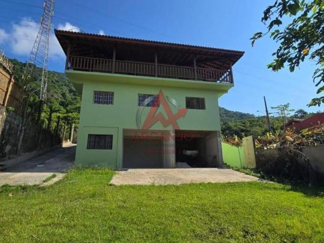 Casa com 3 dormitórios a venda em Condomínio na Praia da Lagoinha em Ubatuba/SP