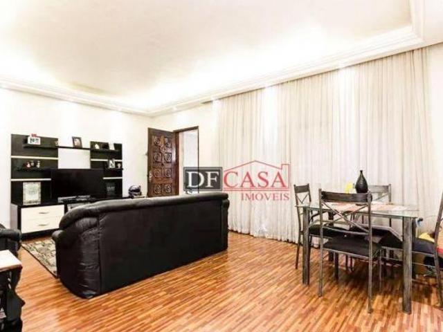 Casa com 3 dormitórios a venda no Cangaíba com 3 vagas de garagem