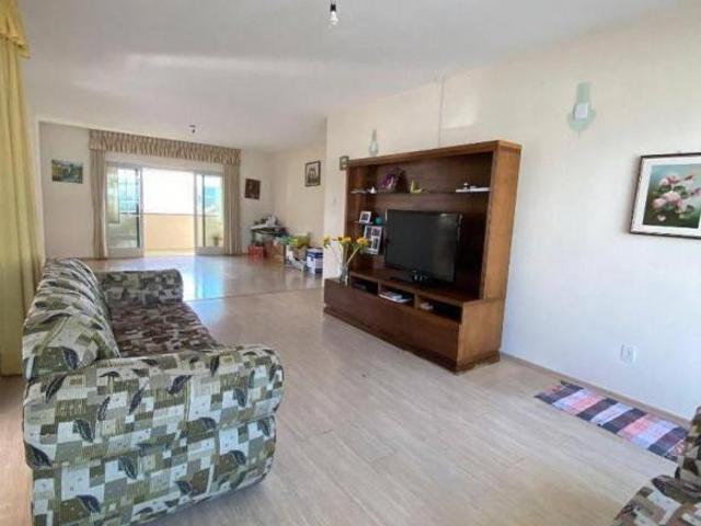 Casa com 3 dormitórios à venda, no Centro de Atibaia/SP CA5685