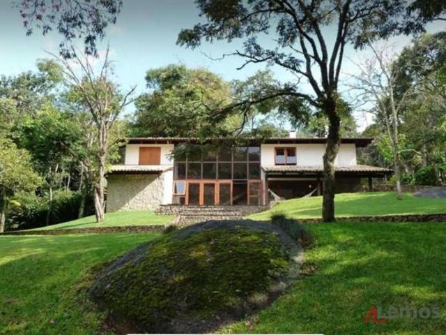 Casa com 3 dormitórios à venda, no Clube da Montanha Atibaia/SP CA5441