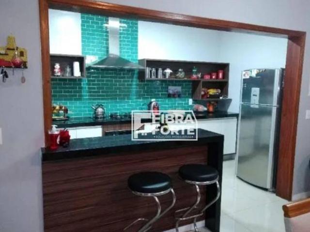Casa com 3 dormitórios à venda no bairro de Jardim Eulina, 200 m² por R$ 640.000 Jardim Eulina C