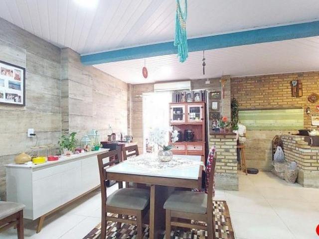 Casa com 3 dormitórios á venda no Bairro Sarandi, Porto Alegre