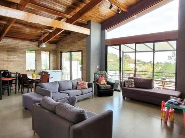 Casa com 3 dormitórios à venda, no Estância Santa Maria do Laranjal em Atibaia/SP CA4677