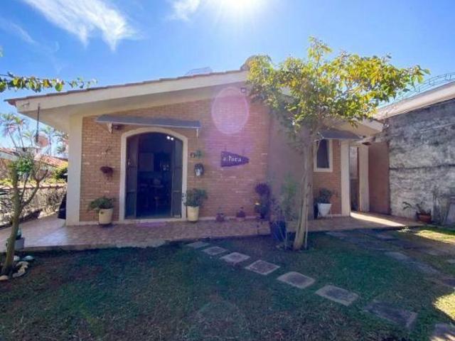 Casa com 3 dormitórios à venda, no Jardim América Atibaia/SP CA5916