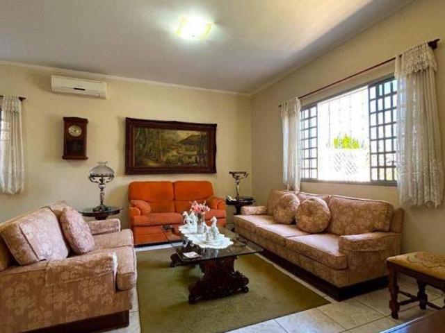 Casa com 3 dormitórios à venda, no Jardim do Lago Atibaia/SP CA2647
