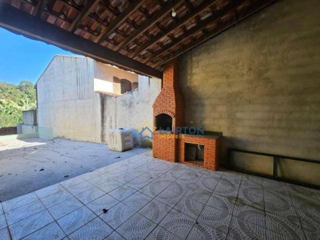 Casa com 3 dormitórios à venda no Jardim Imperial em Atibaia