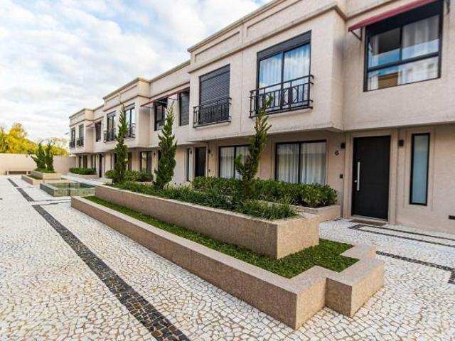Casa com 3 dormitórios à venda no Jardim Social