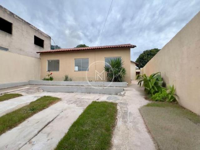 Casa com 3 dormitórios à venda no Marques Industrial