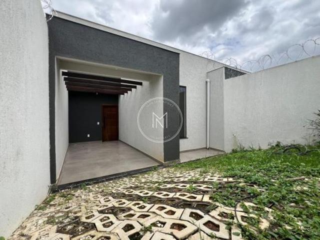 Casa com 3 dormitórios à venda no Marques Industrial