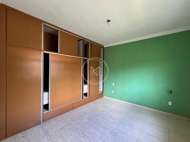 Casa com 3 dormitórios à venda no Pousada del Rei