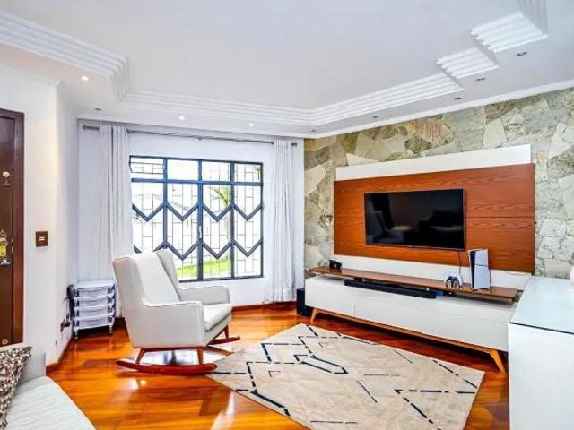 Casa com 3 dormitórios à venda no Tingui