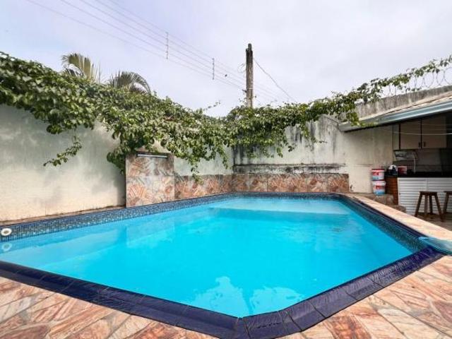 Casa com 3 dormitórios à venda na Vilamar Praia Grande/SP