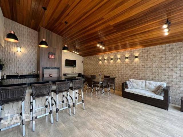 Casa com 3 dormitórios à venda, sendo 3 suítes 184 m² por R$ 1.650.000