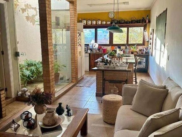Casa com 3 dormitórios à venda, sendo 2 suítes, 230 m² por R$ 785.000 Jardim do Lago Jundiaí/SP