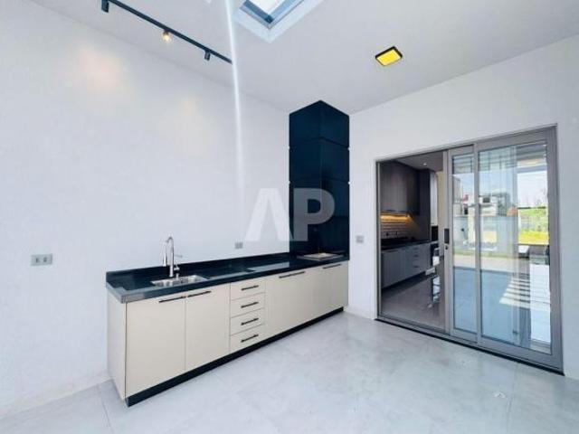 Casa com 3 dormitórios à venda por R$ 1.600.000,00 Condomínio Costa das Areias Salto/SP