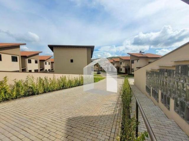 Casa com 3 dormitórios à venda por R$ 1.200.000,00 Parque Primavera Poços de Caldas/MG