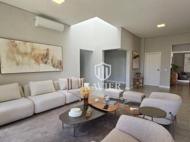 Casa com 3 dormitórios à venda por R$ 2.400.000,00 Alphaville Nova Esplanada Votorantim/SP