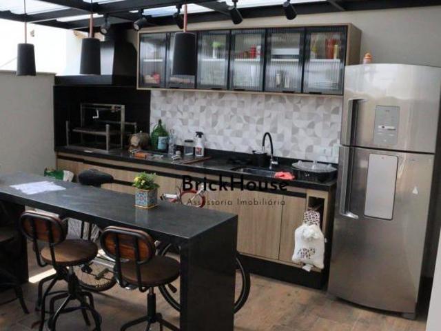 Casa com 3 dormitórios à venda por R$ 2.500.000 Vila Irene São Roque/SP