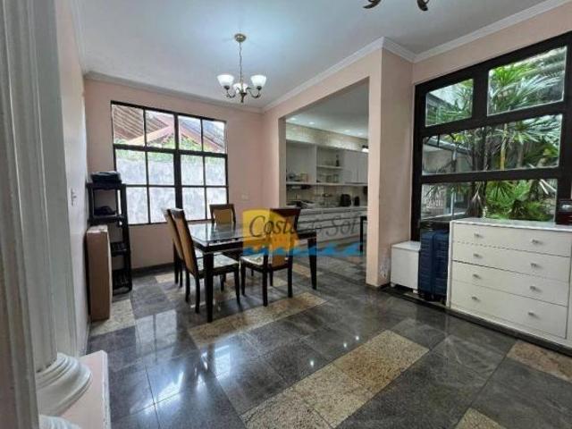 Casa com 3 dormitórios à venda por R$ 2.800.000,00 Canto do Forte Praia Grande/SP