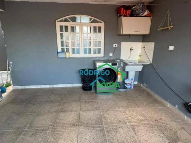 Casa com 3 dormitórios à venda por R$ 350.000,00 Vila da Oportunidade Carapicuíba/SP