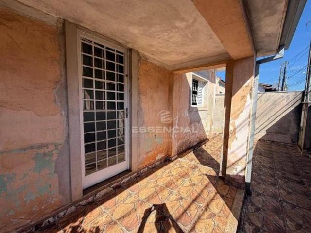 Casa com 3 dormitórios à venda, por R$ 370.000 Vila Casa Branca Botucatu/SP