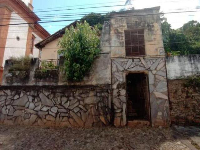 Casa com 3 dormitórios à venda por R$ 490.000 Centro Sabará/MG