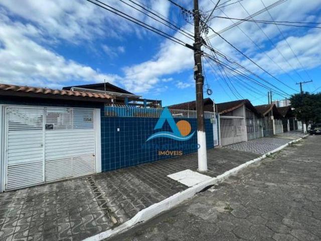 Casa com 3 dormitórios à venda por R$ 550.000,00 Maracanã Praia Grande/SP