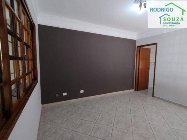 Casa com 3 dormitórios à venda por R$ 650.000,00 Centro Carapicuíba/SP