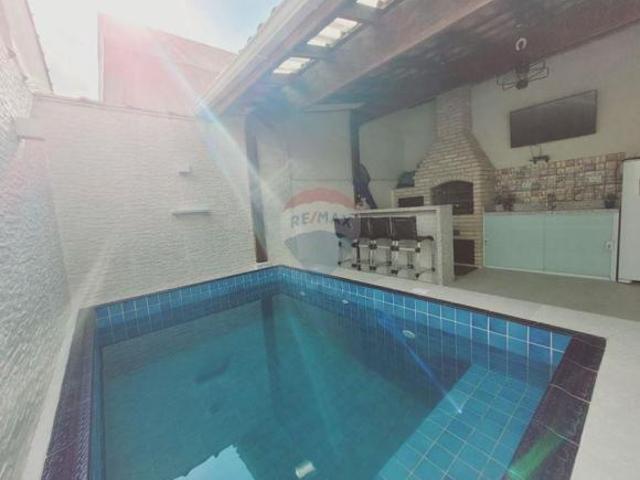Casa com 3 dormitórios à venda, por R$ 750.000,00 Jardim Las Palmas Guarujá/SP