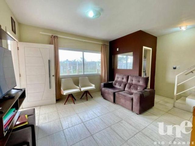 Casa com 3 dormitórios à venda por R$ 950.000,00 Cassino Rio Grande/RS