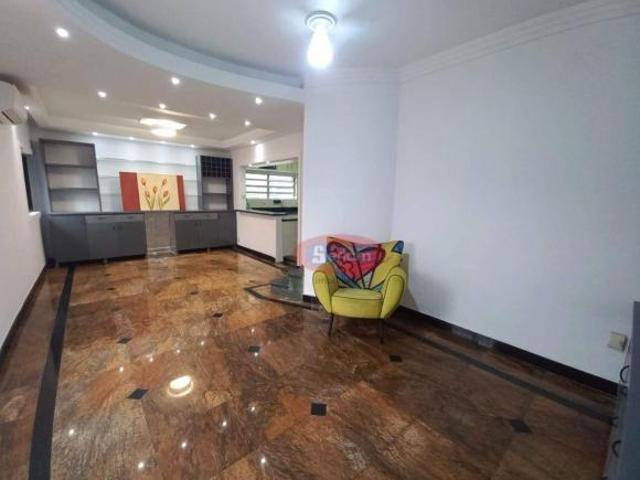 Casa com 3 dormitórios à venda por R$ 960.000,00 Macuco Santos/SP