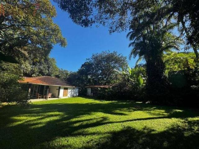 Casa com 3 dormitórios à venda. Terreno de 1.350 m² e 180 m² construídos Praia do Paúba São Sebas