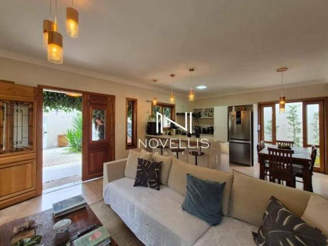 Casa com 3 dormitórios à venda Villa Branca Jacareí/SP