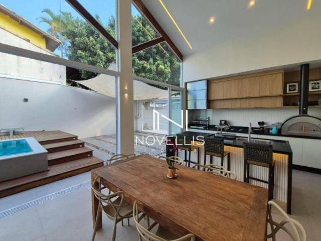 Casa com 3 dormitórios à venda Villa Branca Jacareí/SP