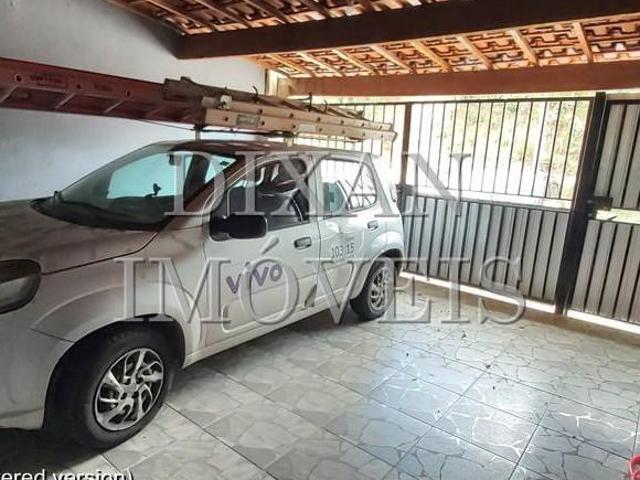 Casa com 3 dormitórios, aceita financiamento bancário e FGTS