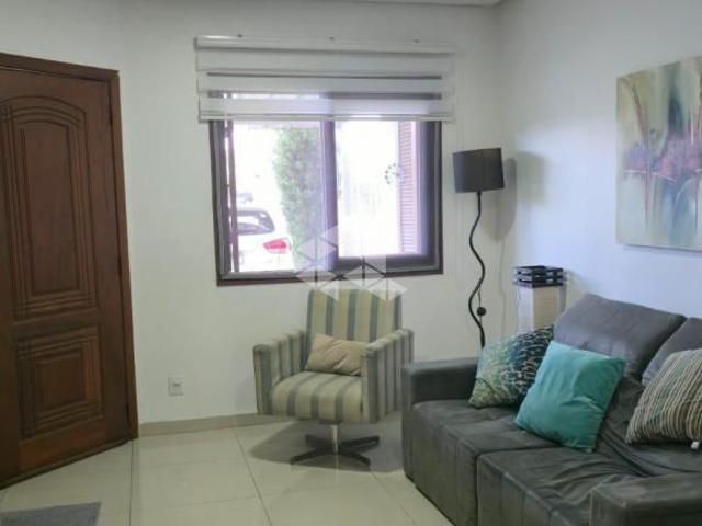 Casa com 3 dormitórios Bairro Hípica