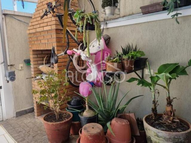 Casa com 3 dormitórios bem localizada