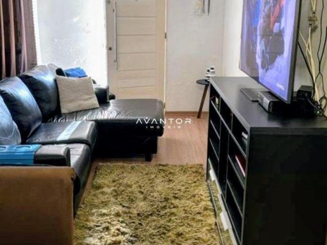 Casa com 3 dormitórios, com piscina e placa solar, em Camobi